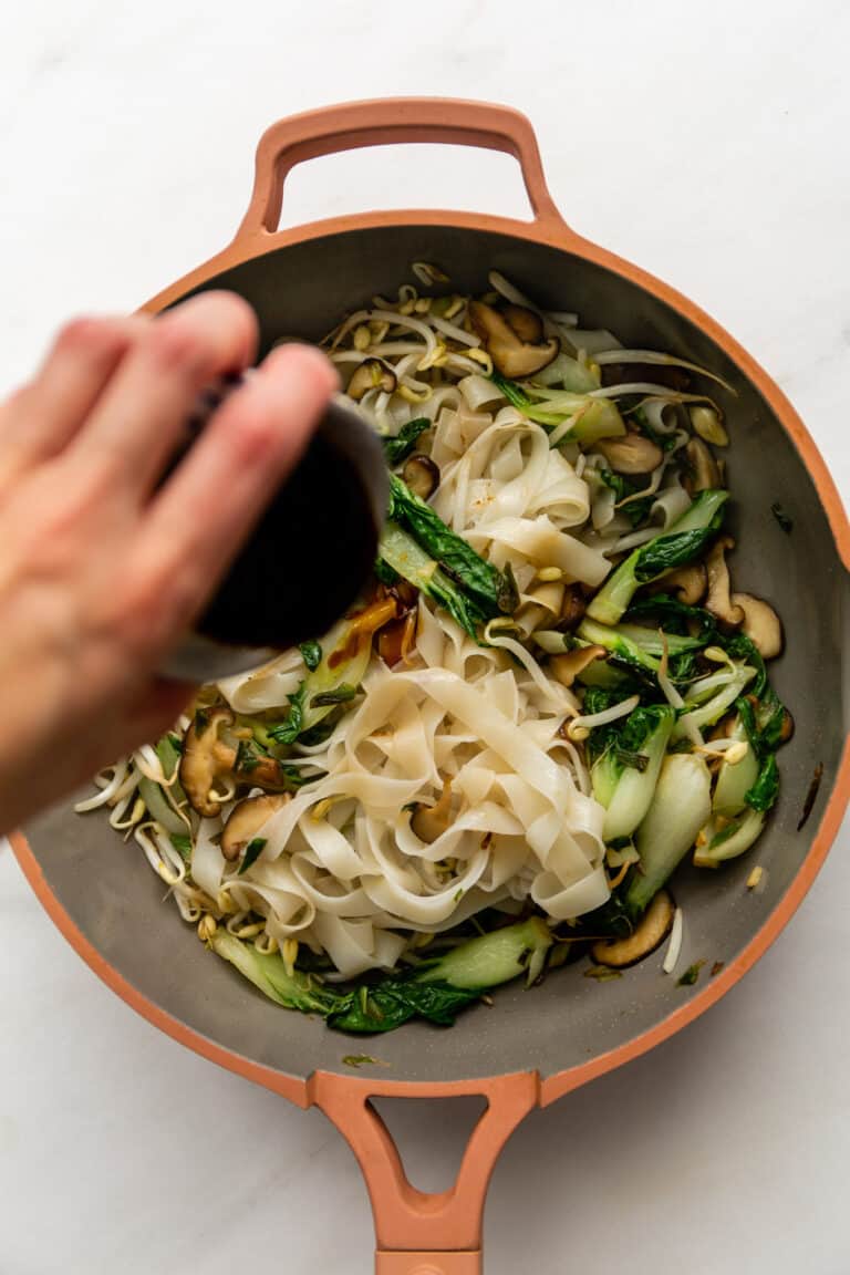 Ho Fun Noodles - Choosing Chia